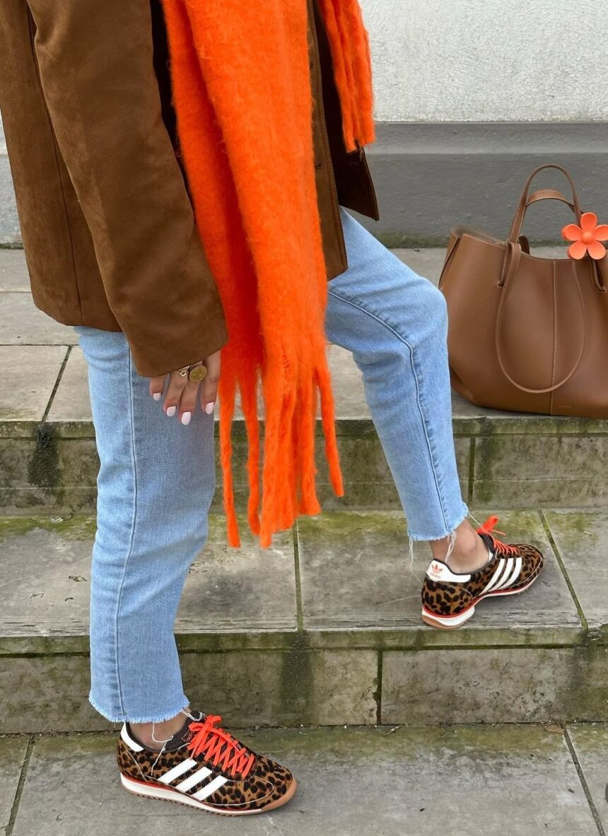 Φθινοπωρινό must-have: Τα adidas samba που δίνουν it girl στιλ σε κάθε εμφάνιση - Prima.gr