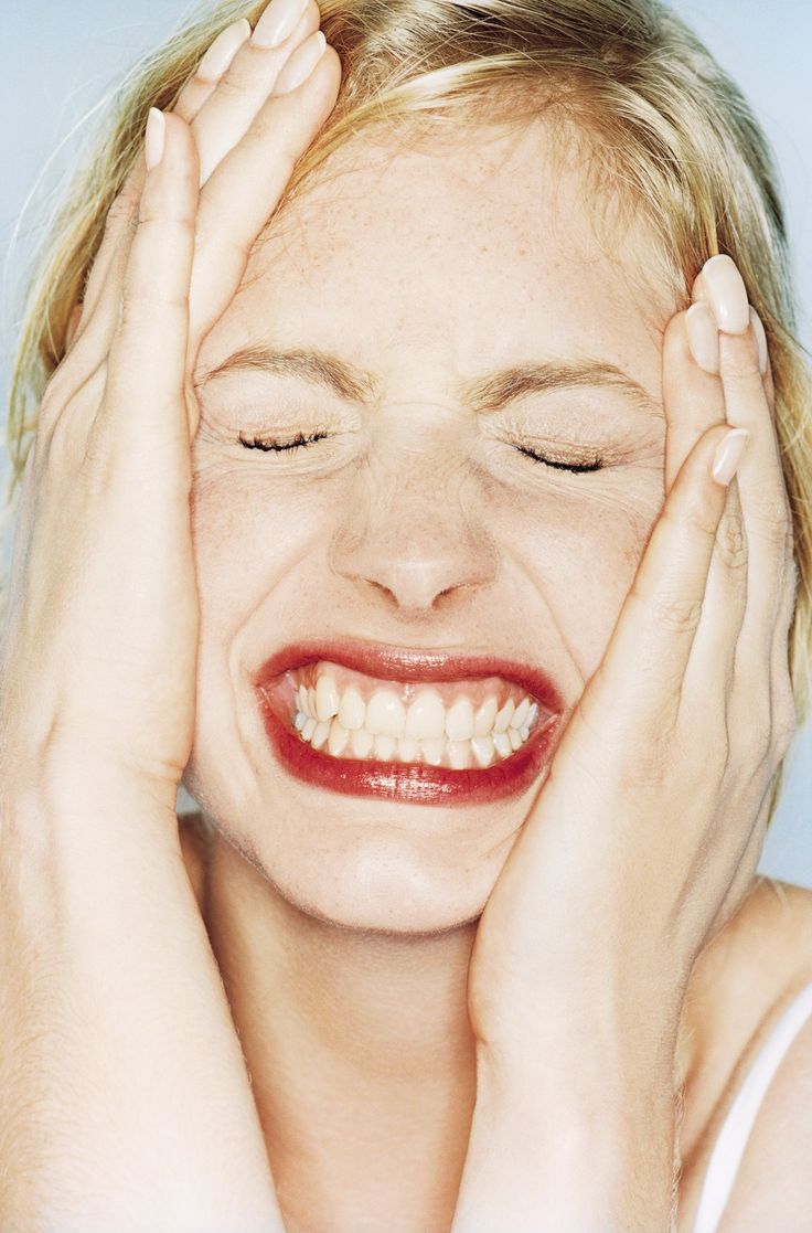 "Cortisol Face": Μήπως το στρες φαίνεται στο πρόσωπό σου; Πώς να ...
