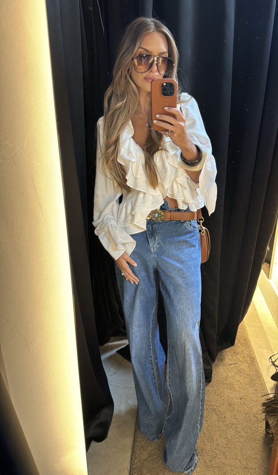 Λευκό πουκάμισο + όλα: 7 τρόποι να δώσεις νέο αέρα σε αυτό το βασικό ρούχο - Prima.gr